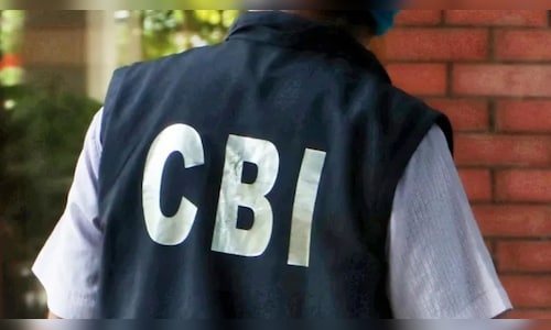 Builders: घर खरीदारों को धोखा देने के मामले में Supertech समेत 22 ...