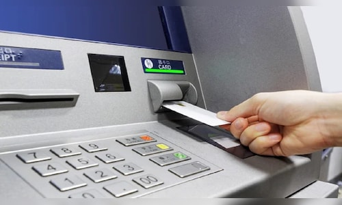 बैंक अकाउंट से पैसा कट गया लेकिन ATM से नहीं निकला, तो जानिए सबसे पहले ...