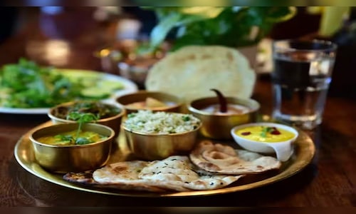 सस्ती हुई थाली, लेकिन आरबीआई की महंगाई के खिलाफ जंग अभी भी जारी - CNBC ...