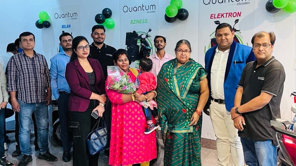 6 इलेक्ट्रिक स्कूटर्स की रेंज के साथ क्वांटम एनर्जी ने नोएडा में खोला ...