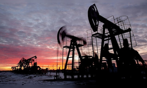 Crude Oil Price: सुबह 10 बजे के बाद क्रूड में आग! 125 डॉलर के पार ...