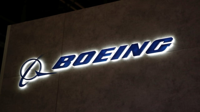Boeing offers 30% wage hike in ‘final offer’ to striking workers in the ... Boeing offers 30% wage hike in ‘final offer’ to striking workers in the ...