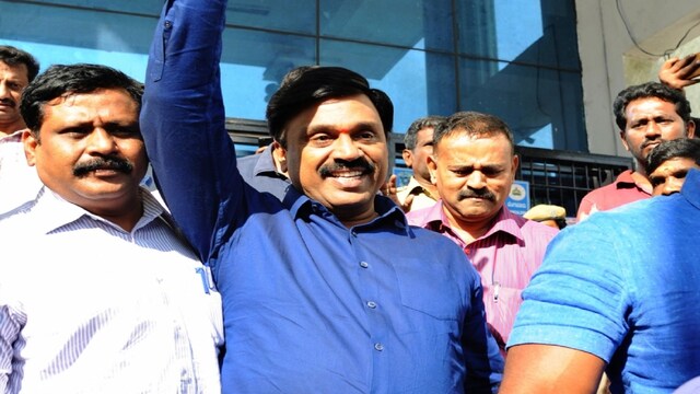 Telangana HC suspends former-Karnataka minister Janardhan Reddy’s ...