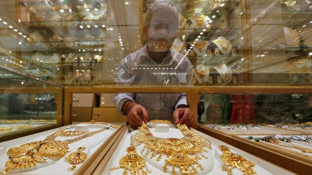India beats China to be world's biggest gold jewellery consumer in 2024 ...