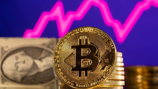 Bitcoin crashes below $80,000 as Trump’s crypto hype fizzles - CNBC TV18