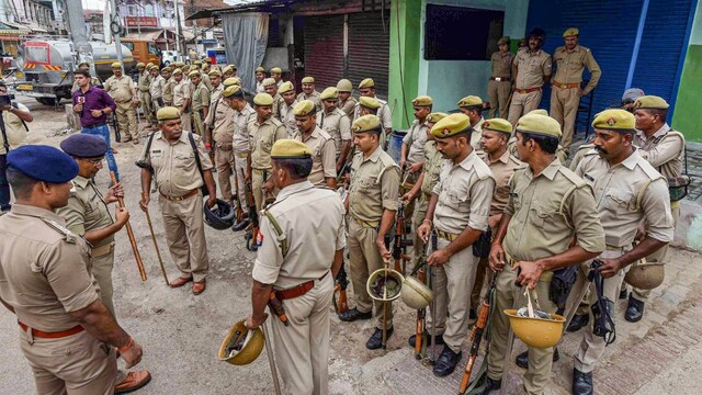 Bhadaini murder case: UP Police arrests two brothers for killing five ...