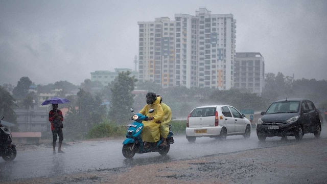Red Alert Issued For Four Districts In Kerala As Heavy Rainfall