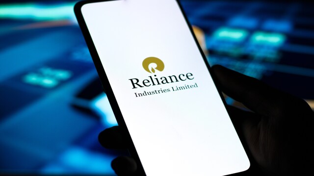 Reliance Industries joins global top 25 as net worth climbs to $118 ...