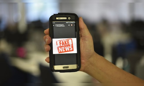 Fact Check | Pakistan Army spokesperson shows fake video in briefing ...