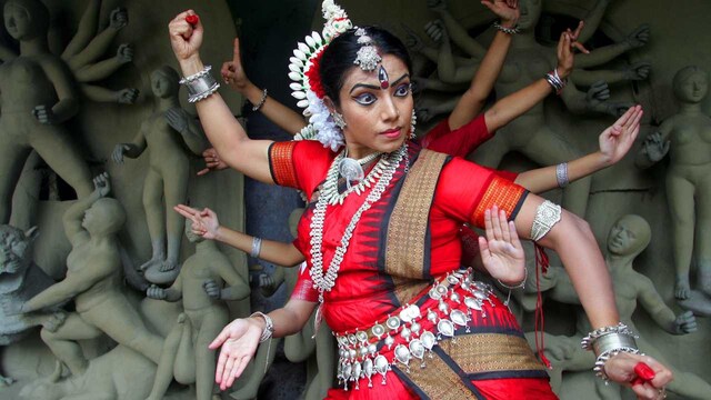 Durga Puja 2025: Maha Ashtami, Navami and Dussehra schedule; check full ...