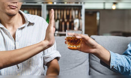 What happens to the body if you skip alcohol for just one day? - CNBC TV18