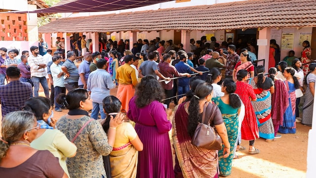 Beed Lok Sabha elections: 58% voting done till 5 pm - CNBC TV18