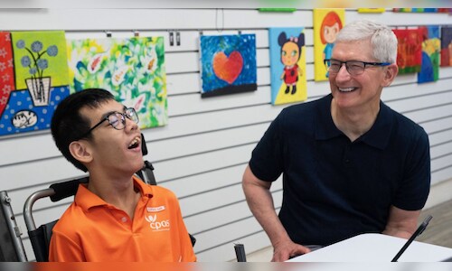 Apple CEO Tim Cook to meet Singapore leader to wrap whirlwind Asia tour ...