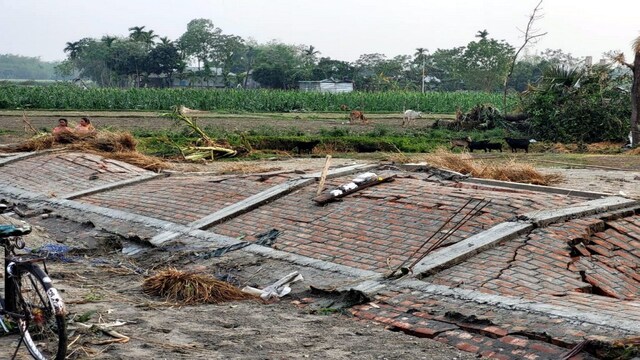 West Bengal storm: CM Mamata Banerjee and PM Modi address five deaths ...