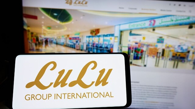 Top Gulf grocer Lulu seeks up to $1.43 billion in Abu Dhabi IPO - CNBC TV18