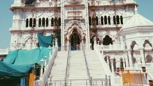 Not Taj Mahal but this new white marble monument in Agra is attracting ...