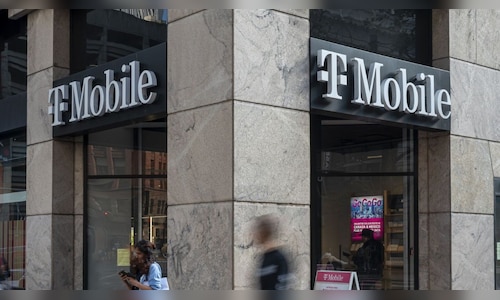 T-Mobile, Starlink start wide-scale testing of satellite-based ...