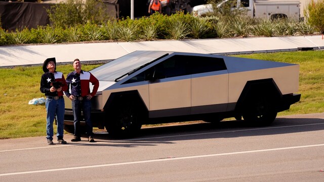 Tesla Cybertruck receives 5-star safety ratings, here's what Elon Musk ...