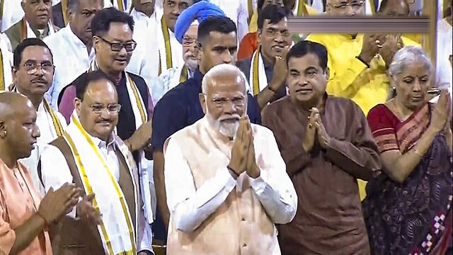 Meet PM-elect Narendra Modi: Key moments from the NDA meet today - CNBC ...