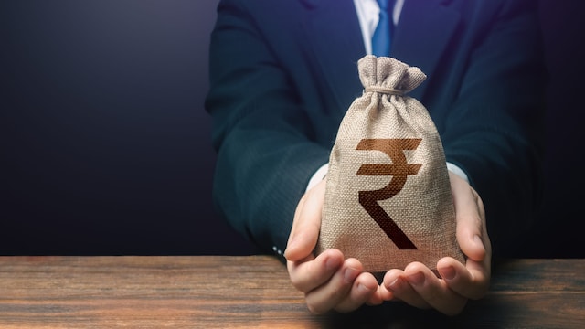 Bank of India raises ₹5,000 crore through long-term bonds issue - CNBC TV18