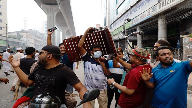 Moody's warns Bangladesh credit outlook depends on political stability ...