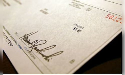 RBI new rules from Oct 4: Cheque payments to clear within hours instead of days - CNBC TV18