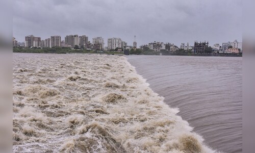 Gujarat rains: 7 dead, thousands evacuated as rescue operations ...
