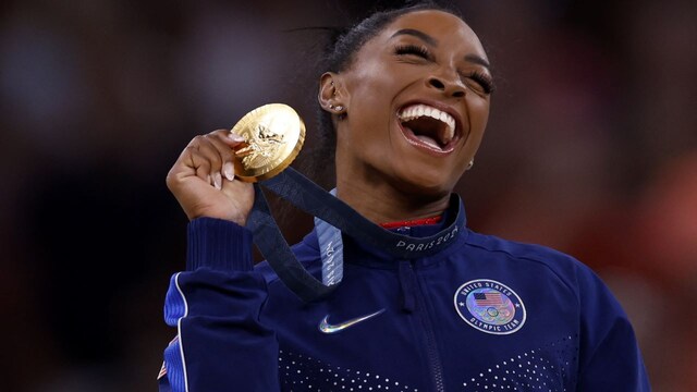 Simone Biles wins 10th Olympic medal — A look at Gymnast's podium ...