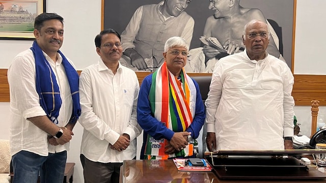 AAP MLA Rajendra Pal Gautam joins Congress - CNBC TV18