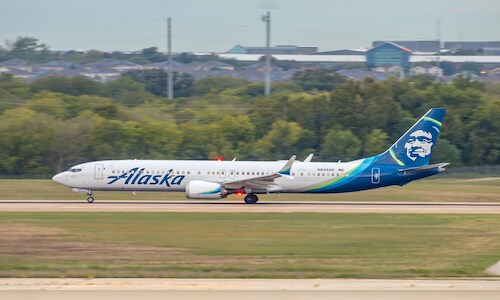 Alaska Airlines flight tyre bursts after pilot slams brakes to avoid ...