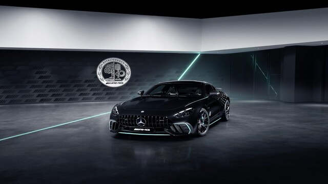 Mercedes-AMG debuts ultra-rare AMG GT 63 PRO with F1-inspired design ...