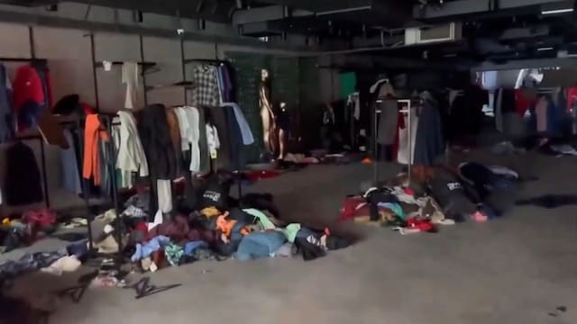 Pakistan Dream Bazaar Mall: 'Biggest thrift store' vandalised, looted ...