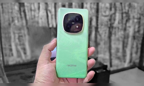 realme P2 Pro Review: A stylish, capable midranger - CNBC TV18