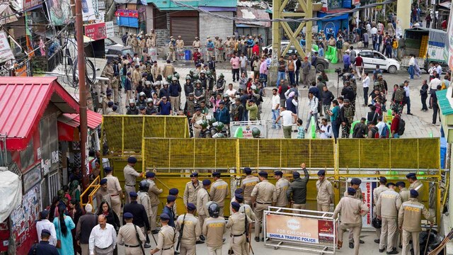 Shimla Sanjauli mosque row: Police deploy water cannons to disperse ...