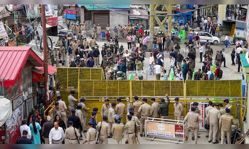 Shimla Sanjauli mosque row: Police deploy water cannons to disperse ...