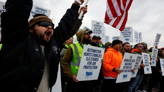US East Coast dockworkers strike halts half of nation's ocean shipping ...