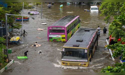 Heavy Rains in Bengaluru force cancellation of India-NZ Test Day 1 ...