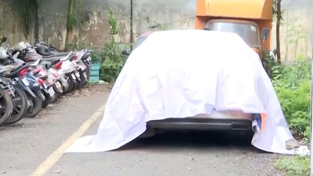 21-year-old killed, 3 injured in yet another car crash in Pune - CNBC TV18