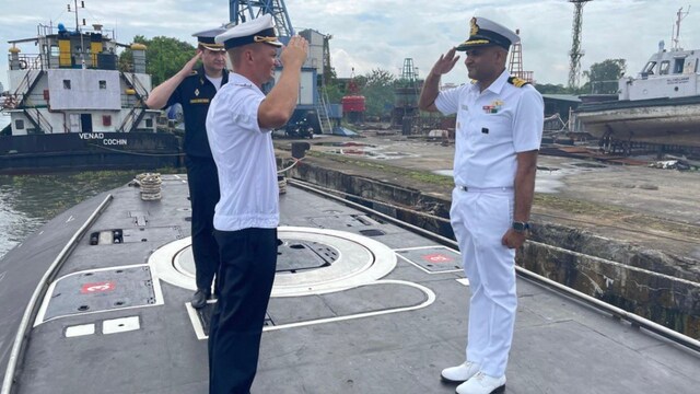 Russian submarine Ufa docks in Kochi, strengthening India-Russia ties ...