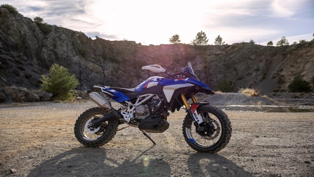 BMW reveals F 450 GS concept with new engine and features, production ...