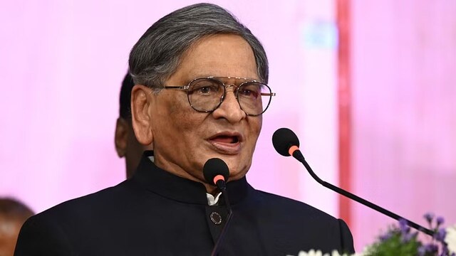 Former Karnataka chief minister SM Krishna dies at 92 - CNBC TV18