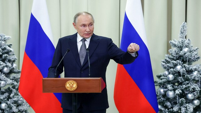 Attack on Putin? Limousine tied to Russian President erupts in flames ...