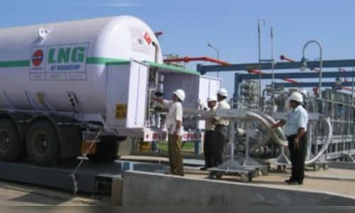 QatarEnergy signs 17-year LNG supply agreement with India’s GSPC - CNBC ...