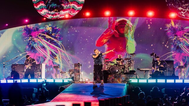 Coldplay perform biggest shows of 21st century with over 2,22,000 fans ...