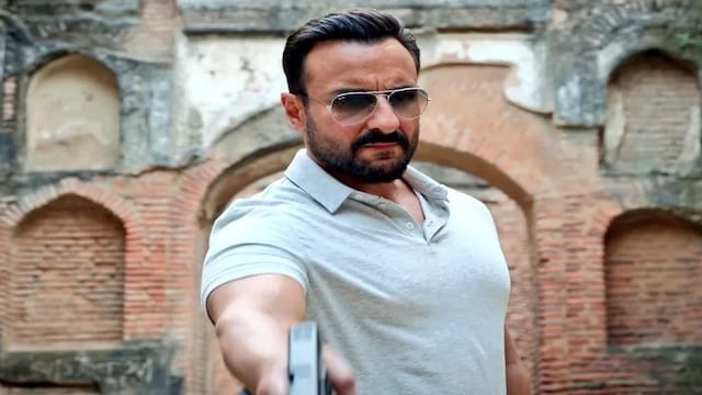 Saif Ali Khan attack case: Accused caught on CCTV, Mumbai police ...