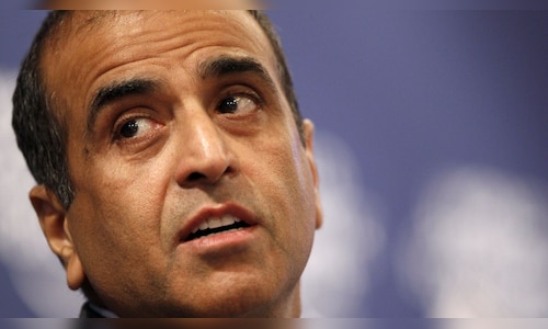 Airtel chairman calls for a reset of telecom industry - CNBC TV18