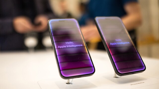 Apple taps Vision Pro chief to oversee 'smarter' Siri overhaul - CNBC TV18