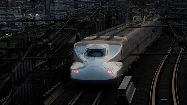 Japan to gift Shinkansen train sets to India for high-speed bullet ...