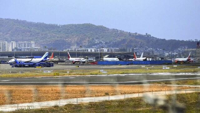 After Delhi blast, BCAS orders 72-hour high-security alert at airports ...