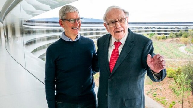 Tim Cook pays tribute to Warren Buffett ahead of his retirement - CNBC TV18
